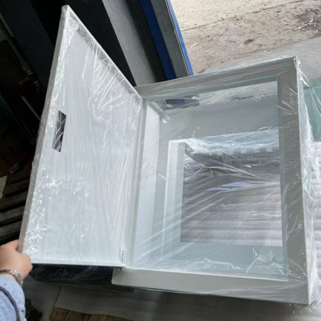 Optical Maser Sheet Metal Fabrication 850*650（mm）Machinery Cover ...